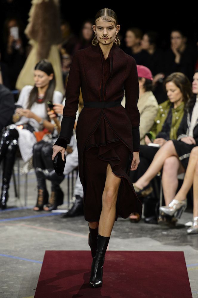Givenchy Fall 2015 Runway - theFashionSpot