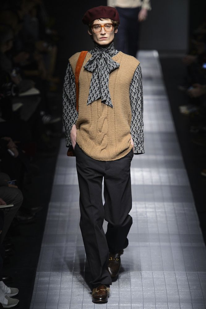 Gucci Men's Fall 2015 Runway - theFashionSpot