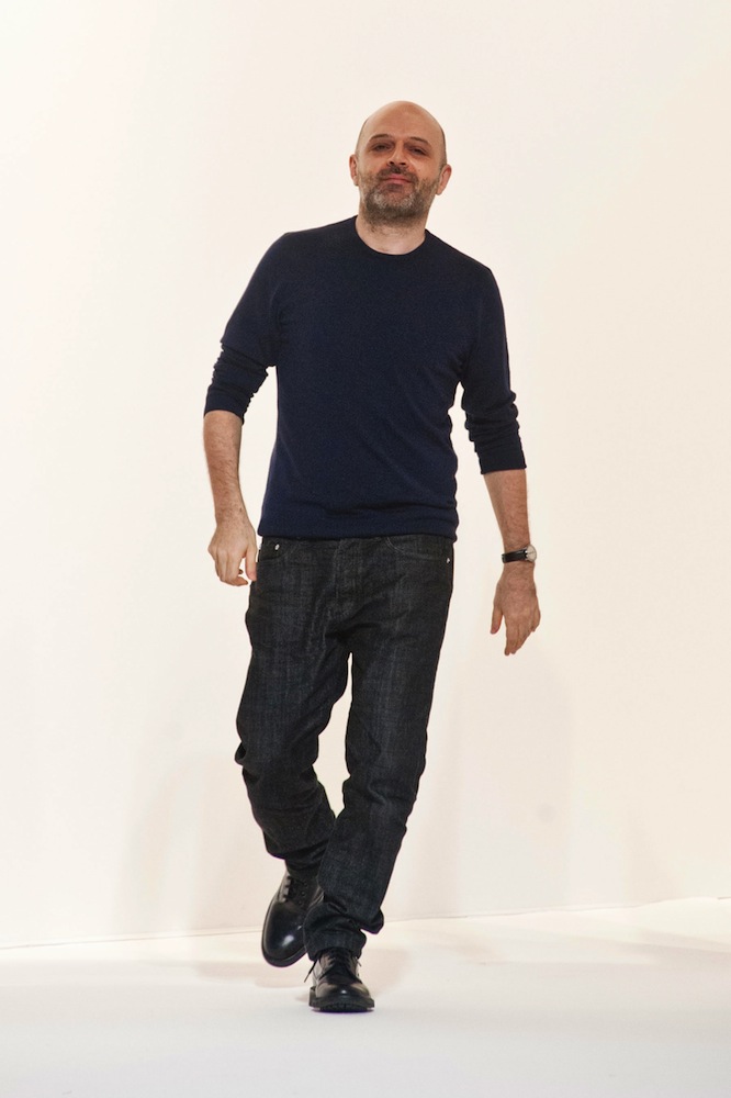 Hussein Chalayan Fall 2014 Runway Review - theFashionSpot