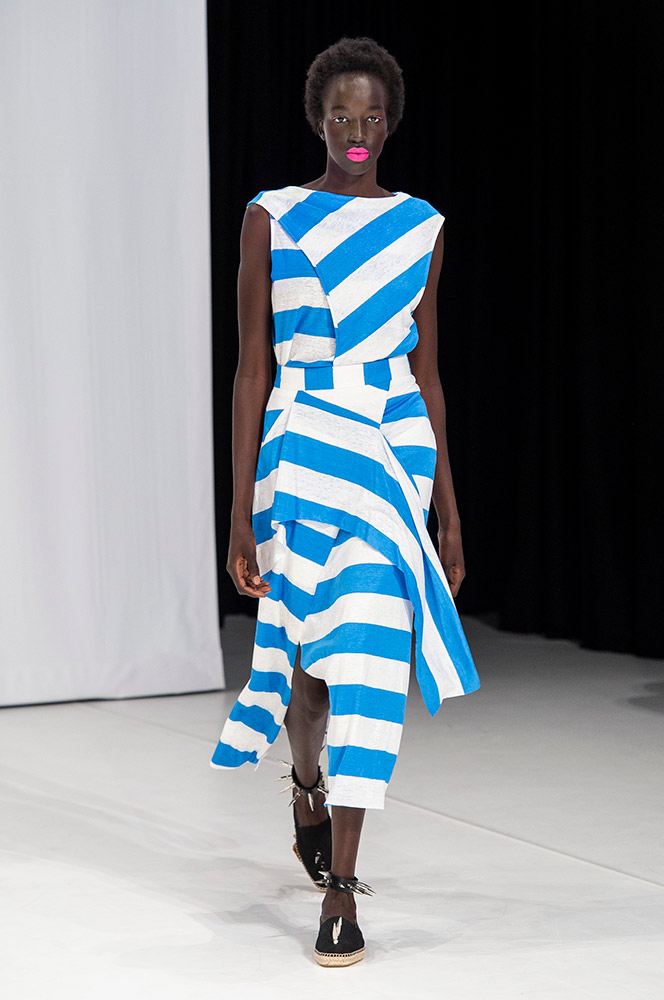 Hussein Chalayan Spring 2019 Runway - theFashionSpot