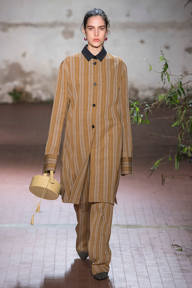 Jil Sander Fall 2019 Runway - theFashionSpot
