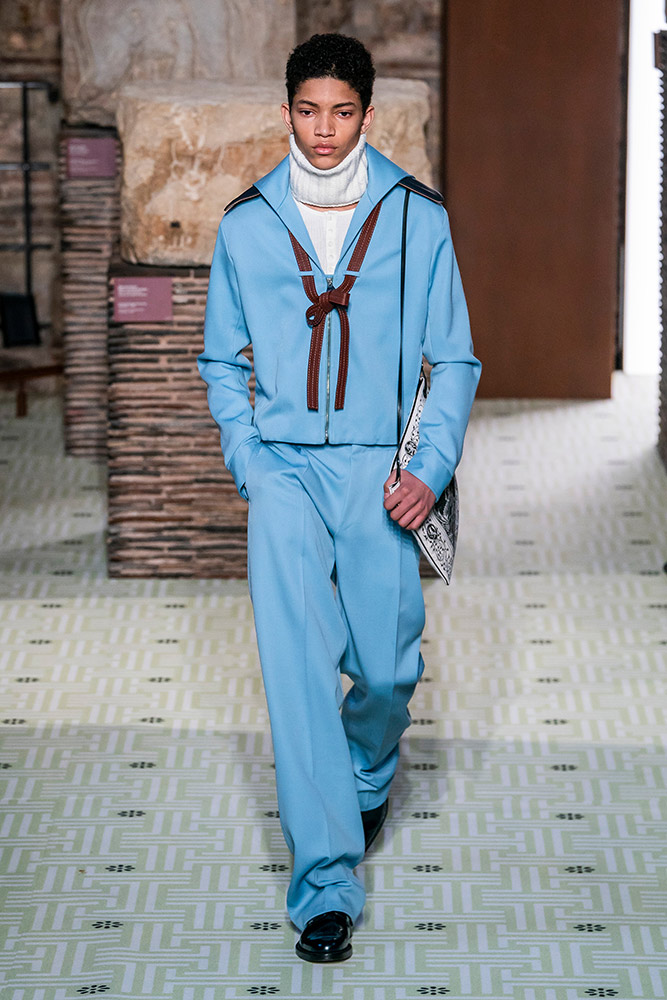 Lanvin Fall 2019 Runway - theFashionSpot