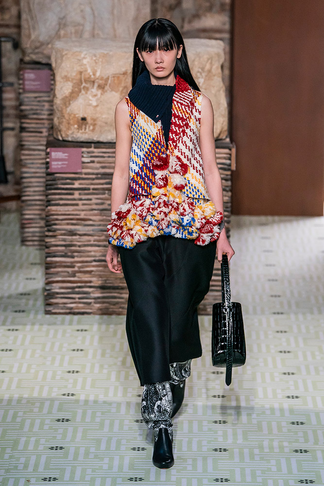 Lanvin Fall 2019 Runway - theFashionSpot