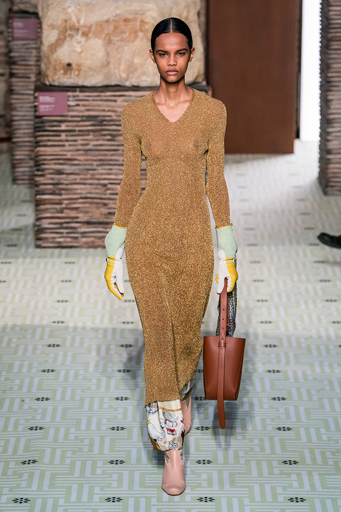 Lanvin Fall 2019 Runway - theFashionSpot