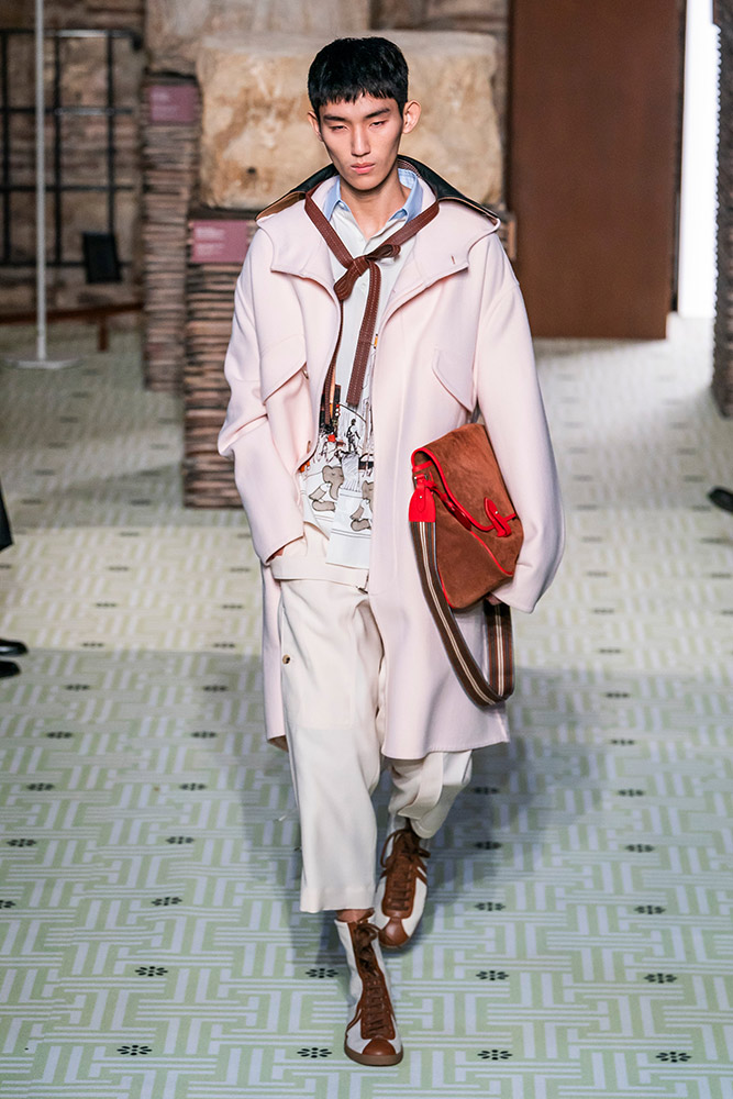 Lanvin Fall 2019 Runway - theFashionSpot