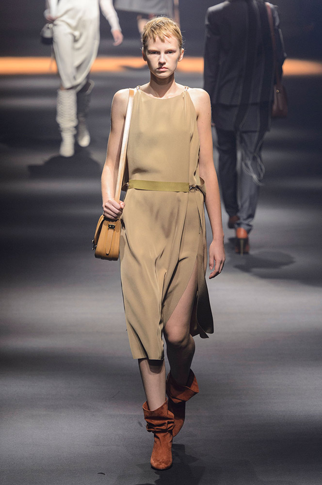 Lanvin Spring 2016 Runway - theFashionSpot