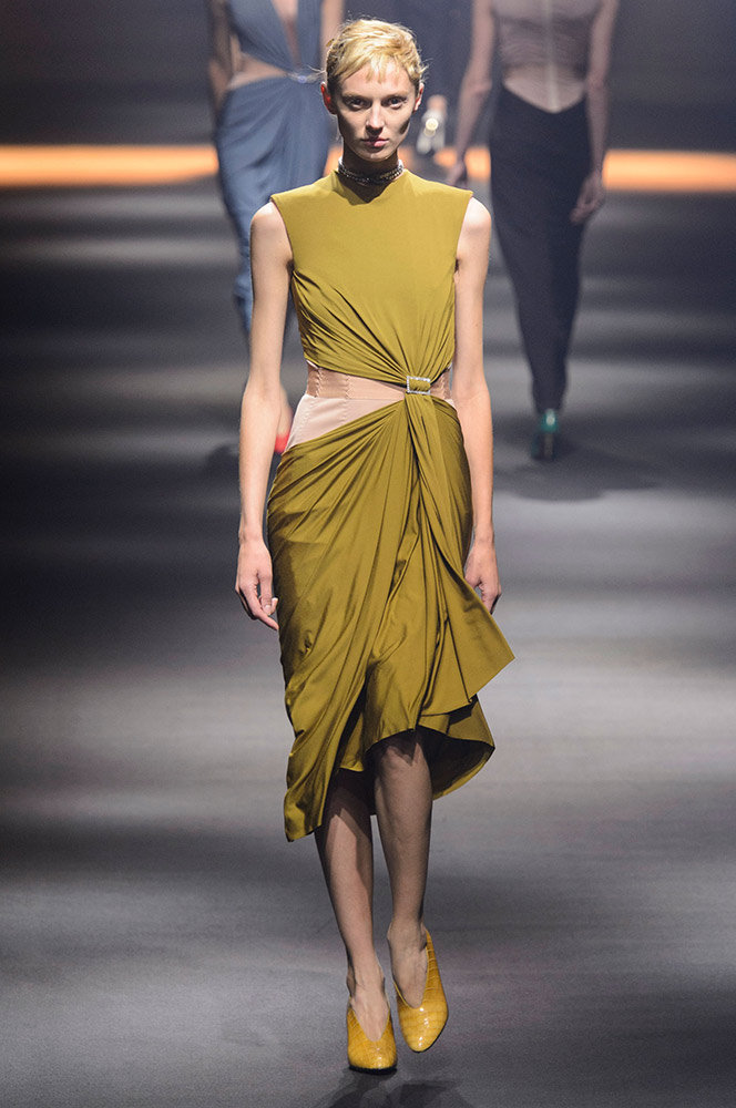 Lanvin Spring 2016 Runway - theFashionSpot
