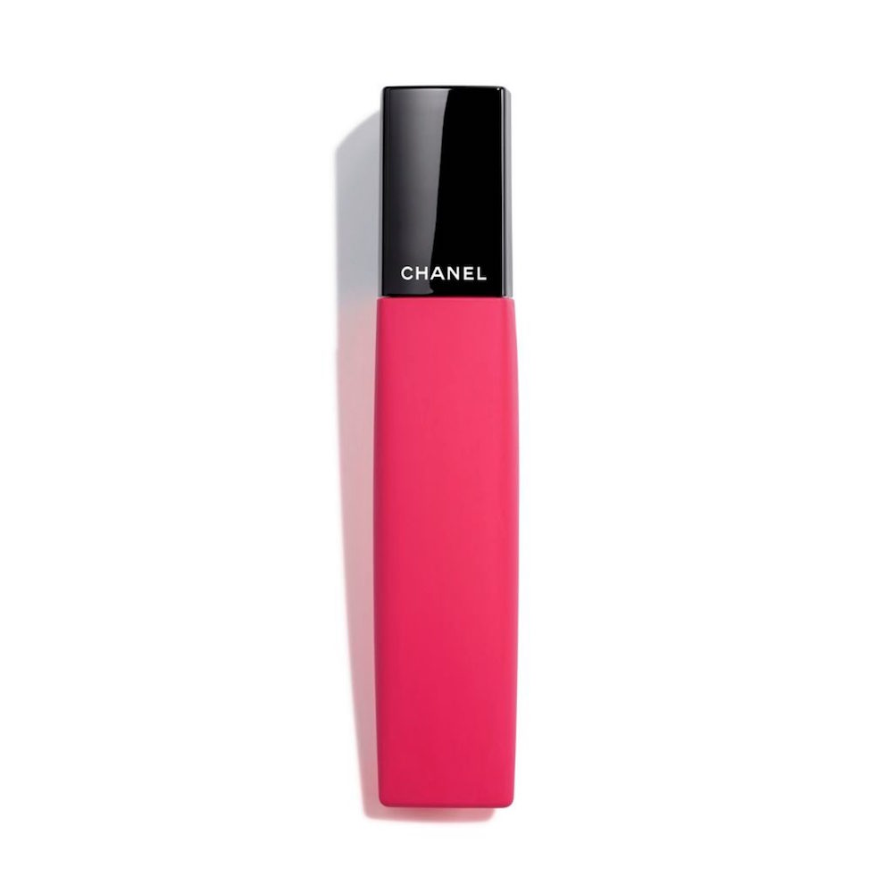 14 Lip Powders to Master the Blurred Lip Look - theFashionSpot
