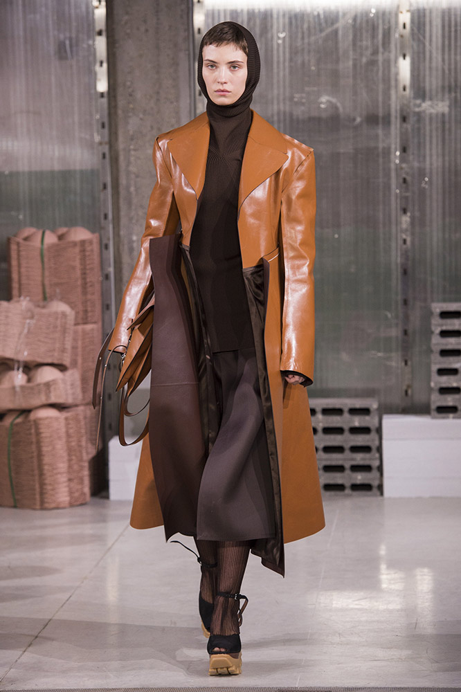 Marni Fall 2018 Runway - theFashionSpot