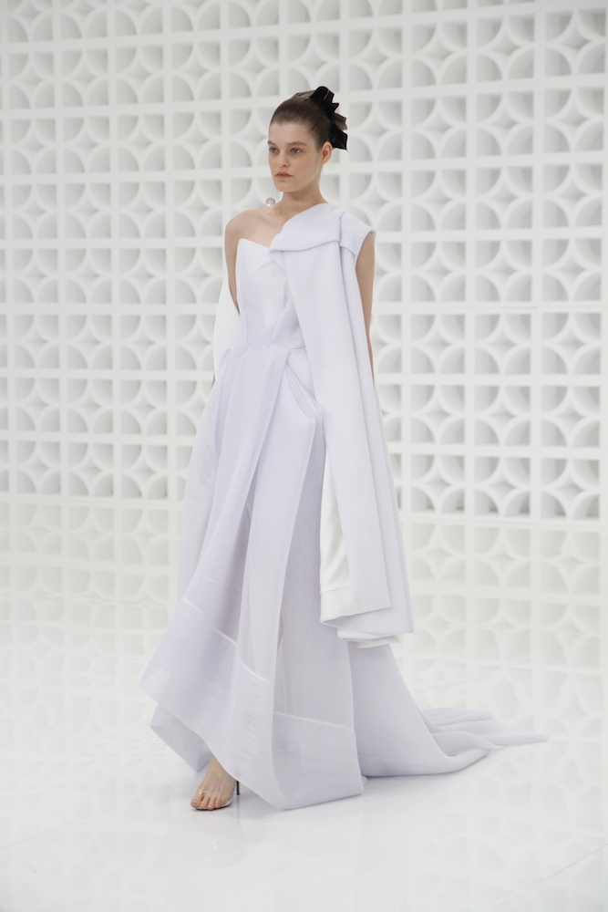Maticevski Fall 2015 Runway - theFashionSpot