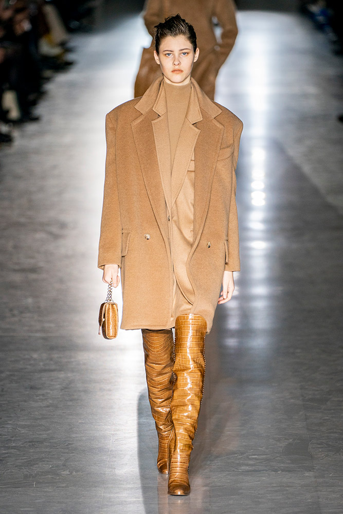 Max Mara Fall 2019 Runway - theFashionSpot