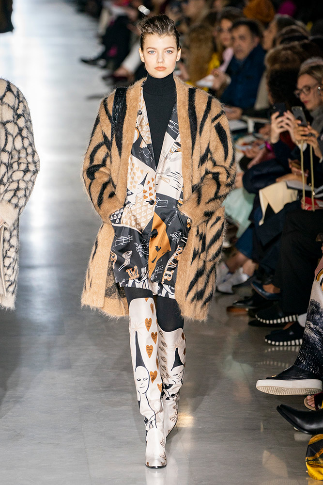 Max Mara Fall 2019 Runway - theFashionSpot