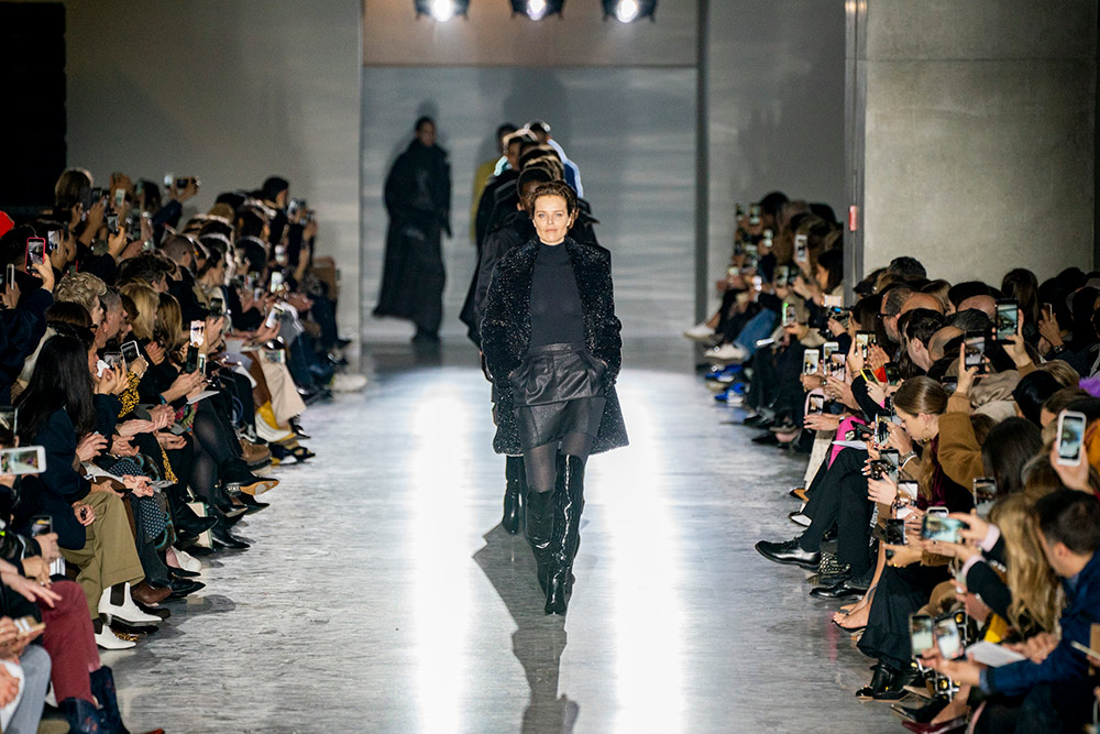 Max Mara Fall 2019 Runway - theFashionSpot