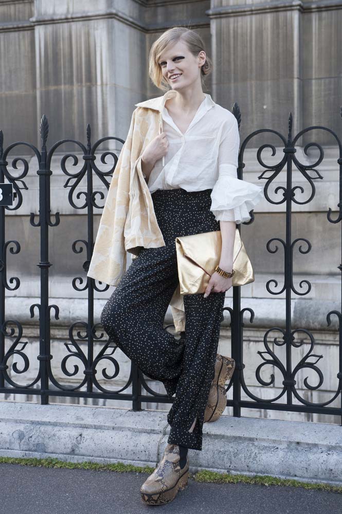 How to Dress Like a Model Off Duty - theFashionSpot