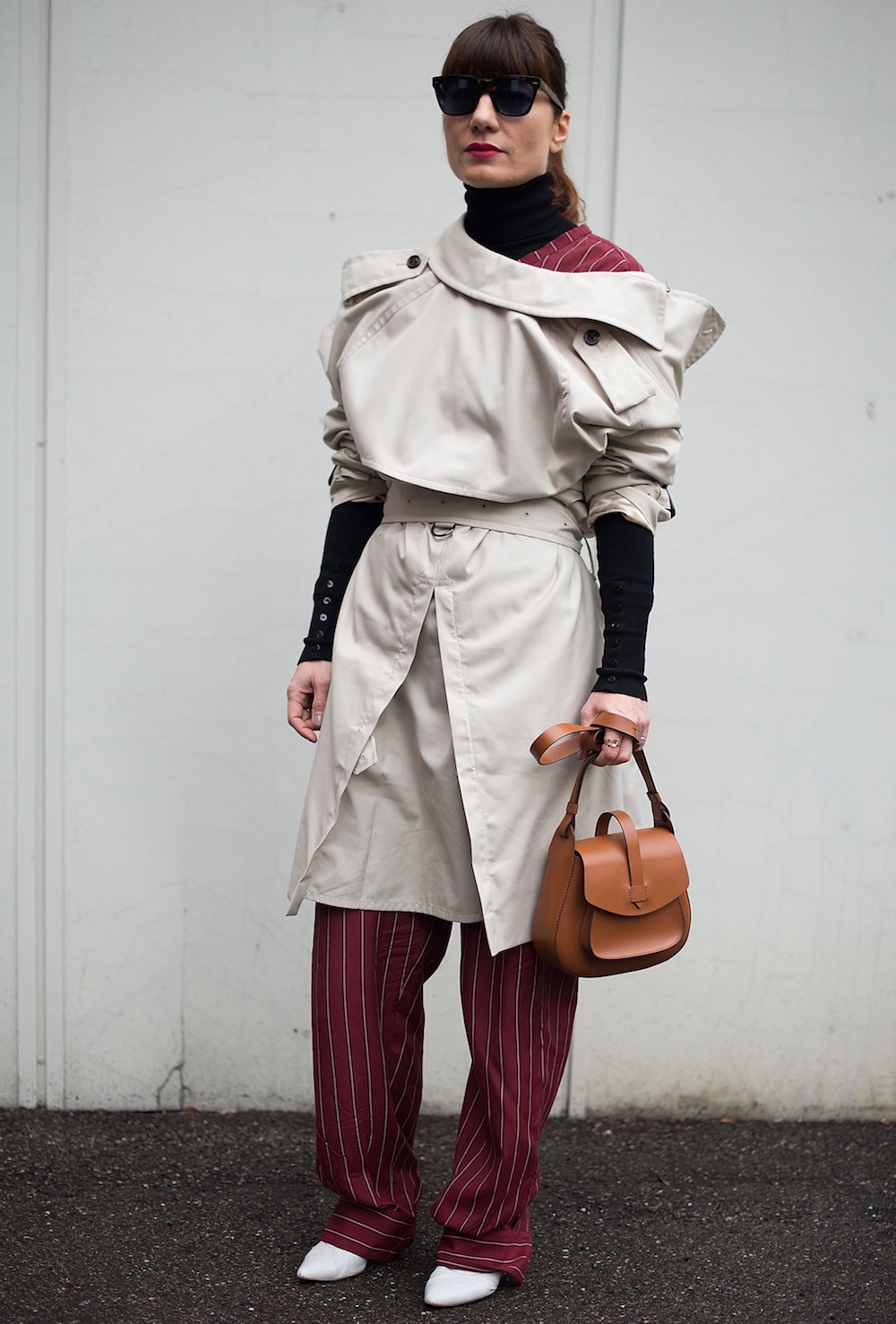 Outerwear Trend: Fashion Girls Adopt the Cold Shoulder Look ...