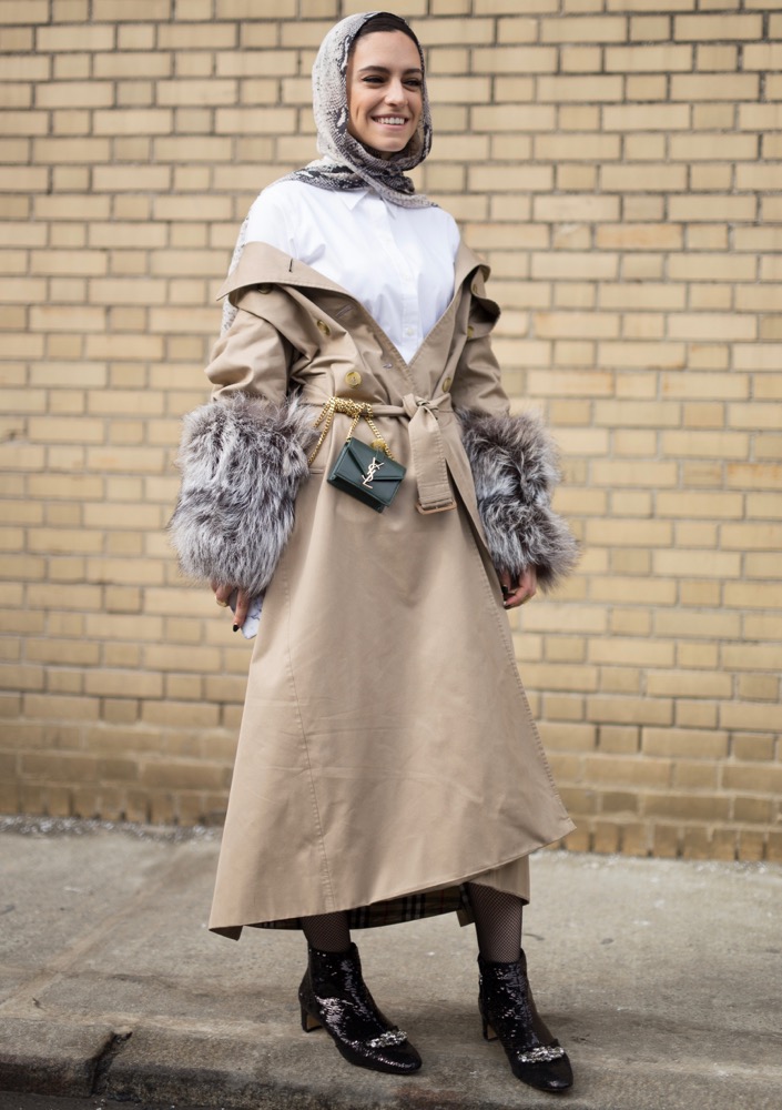 Outerwear Trend: Fashion Girls Adopt the Cold Shoulder Look ...