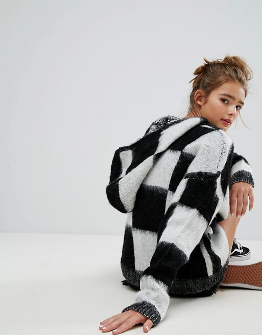 Super-Oversized Sweaters Are This Season's Biggest Trend - theFashionSpot