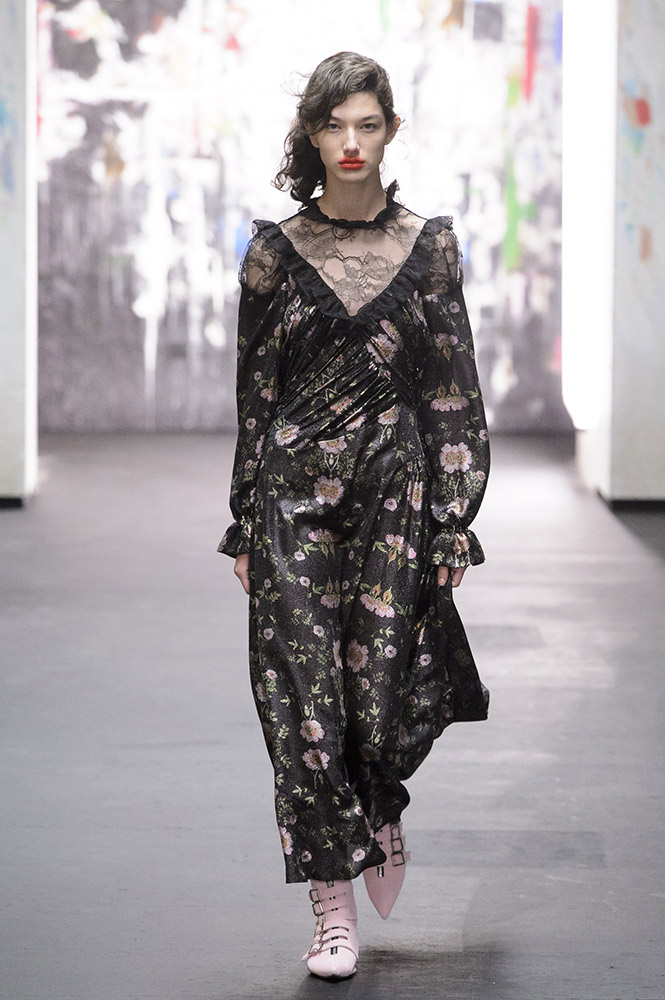 Preen Fall 2017 Runway - theFashionSpot