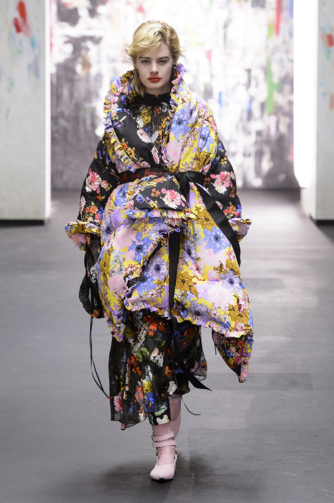 Preen Fall 2017 Runway - theFashionSpot