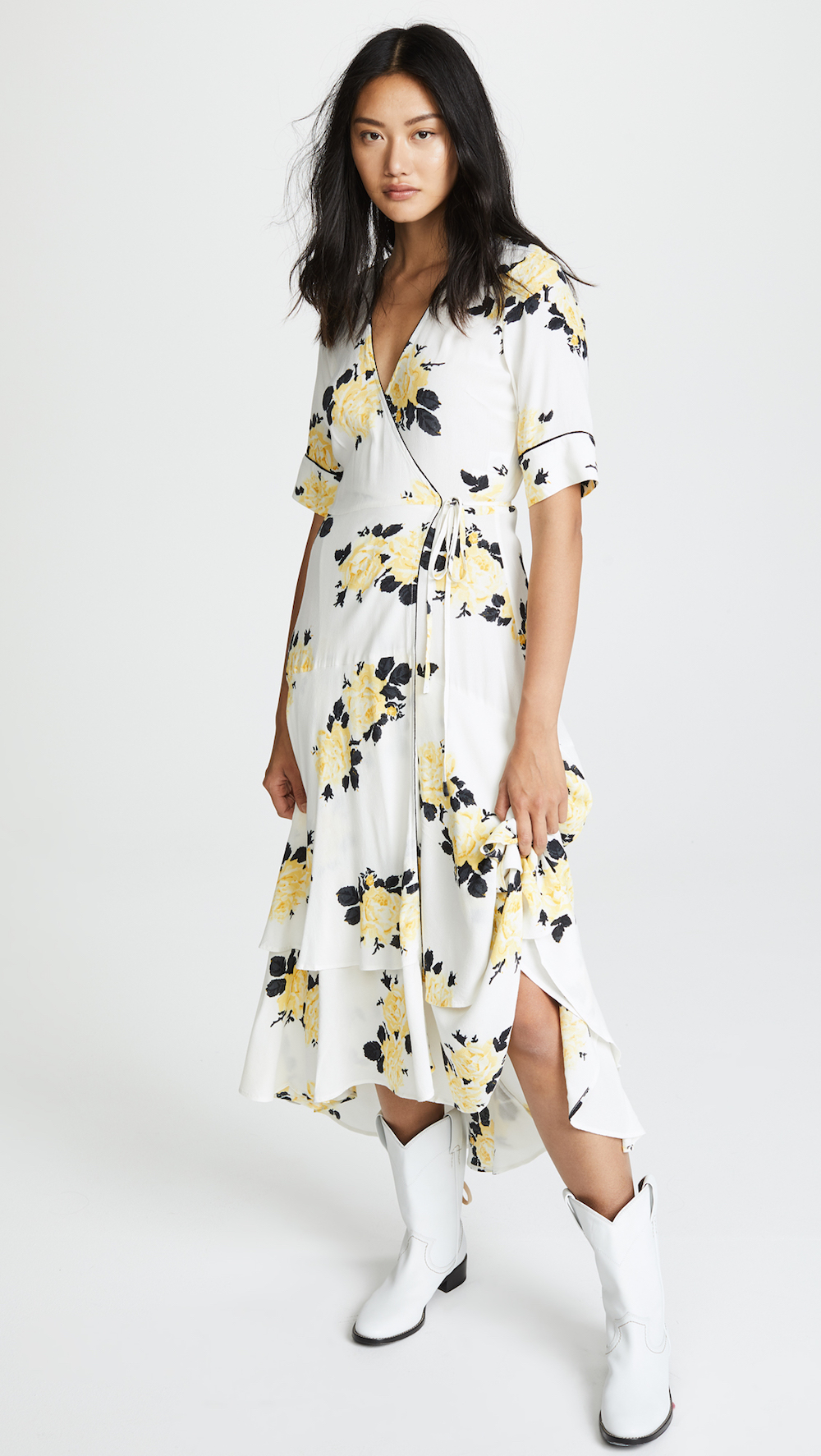 The Best Rihanna-Approved Robe Dresses - theFashionSpot