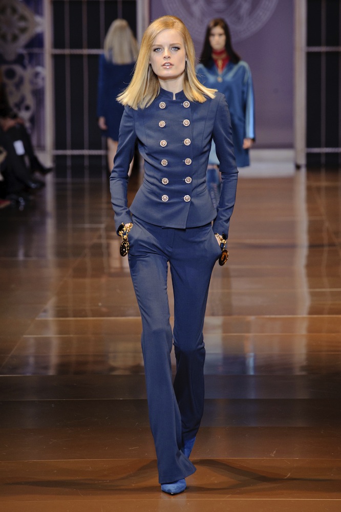 Versace Fall 2014 Runway Review - theFashionSpot