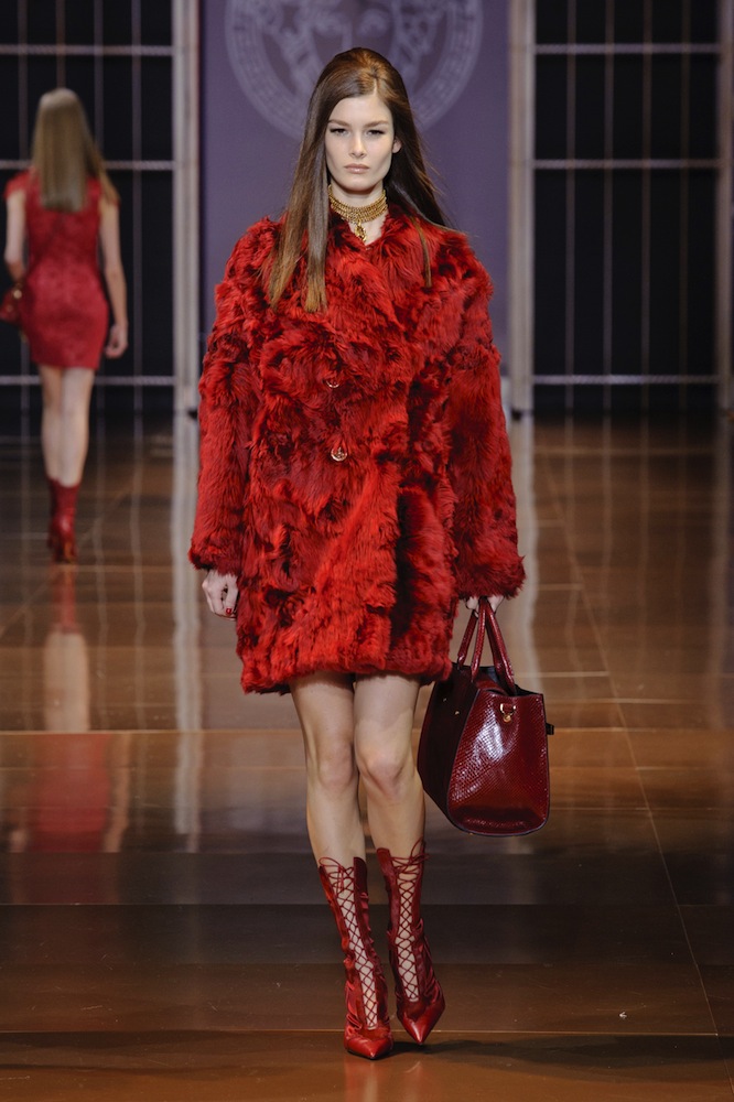 Versace Fall 2014 Runway Review - theFashionSpot