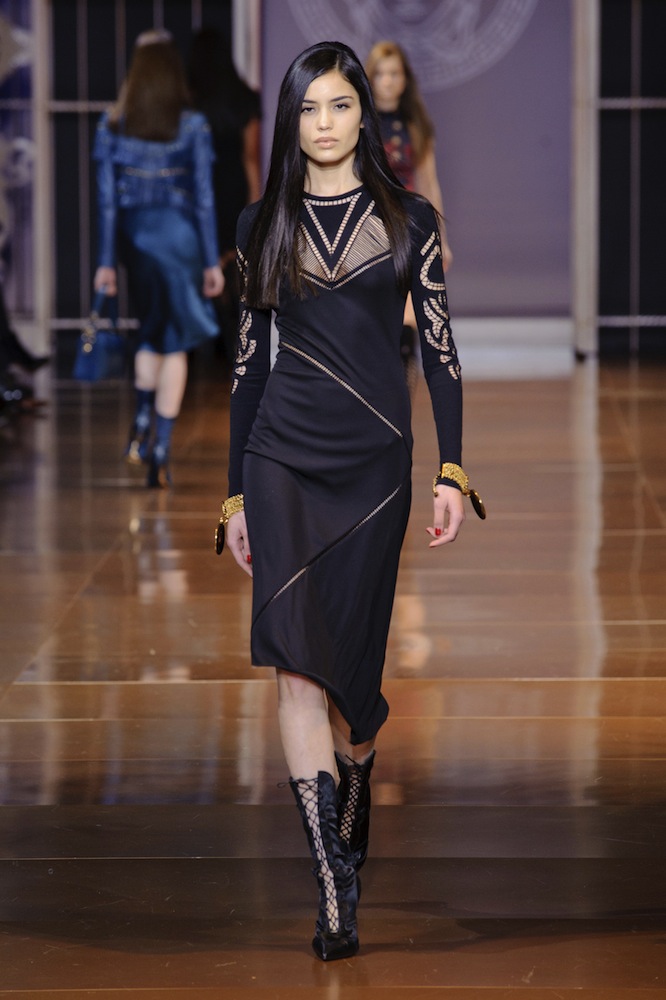 Versace Fall 2014 Runway Review - theFashionSpot