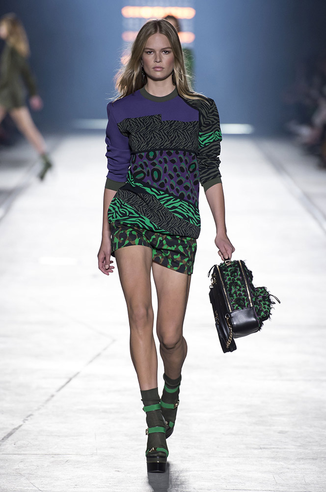 Versace Spring 2016 Runway - theFashionSpot