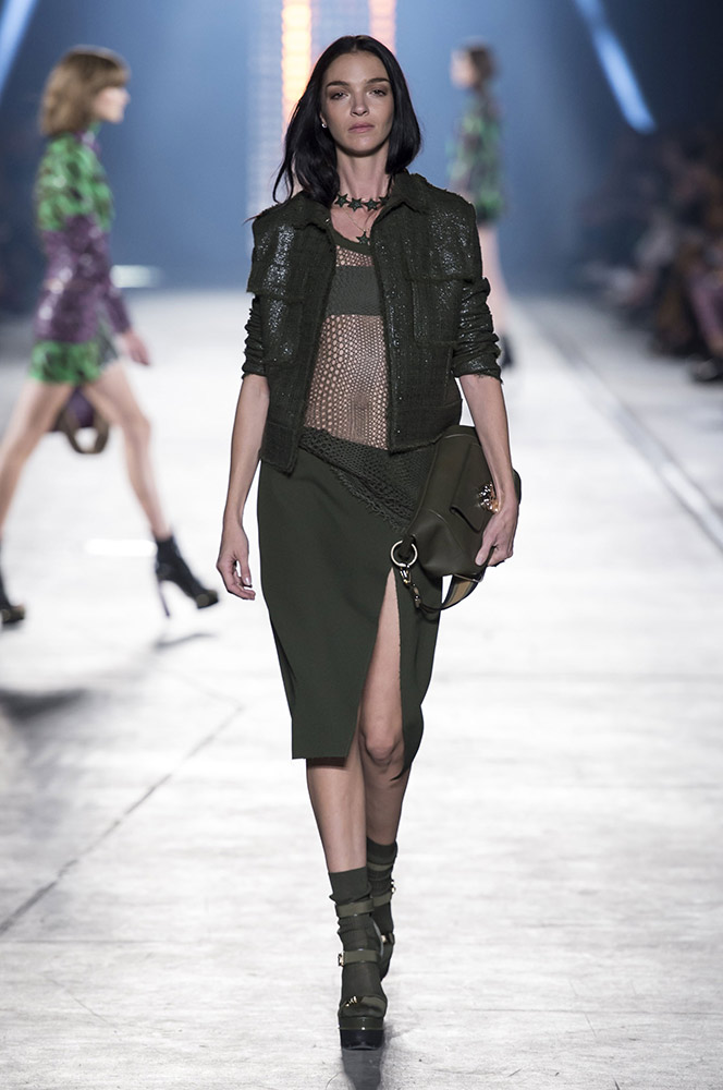 Versace Spring 2016 Runway - theFashionSpot