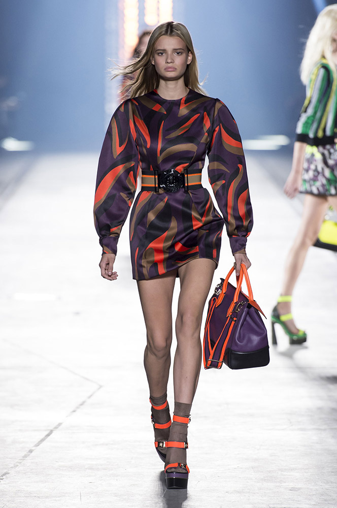 Versace Spring 2016 Runway - theFashionSpot